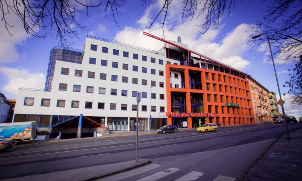 Buda Center Újiroda.hu | A teljes kiadó iroda kínálat Budapest ...